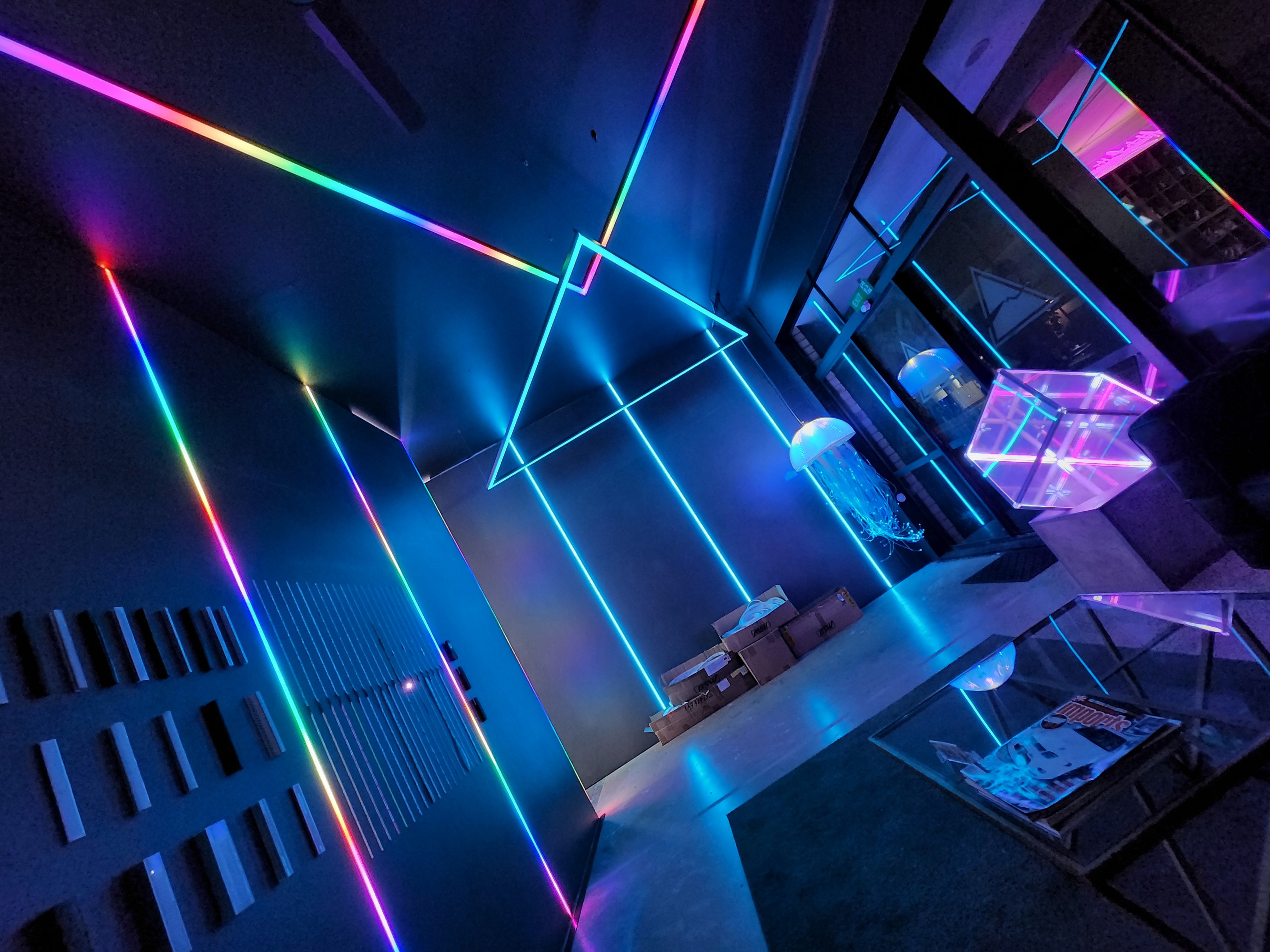 Expert Lighting Designer - Artistic Lighting